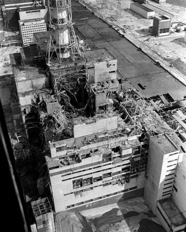 ATOMFRÁSZ – Csernobil a majálisokban - Veszprém Kukac